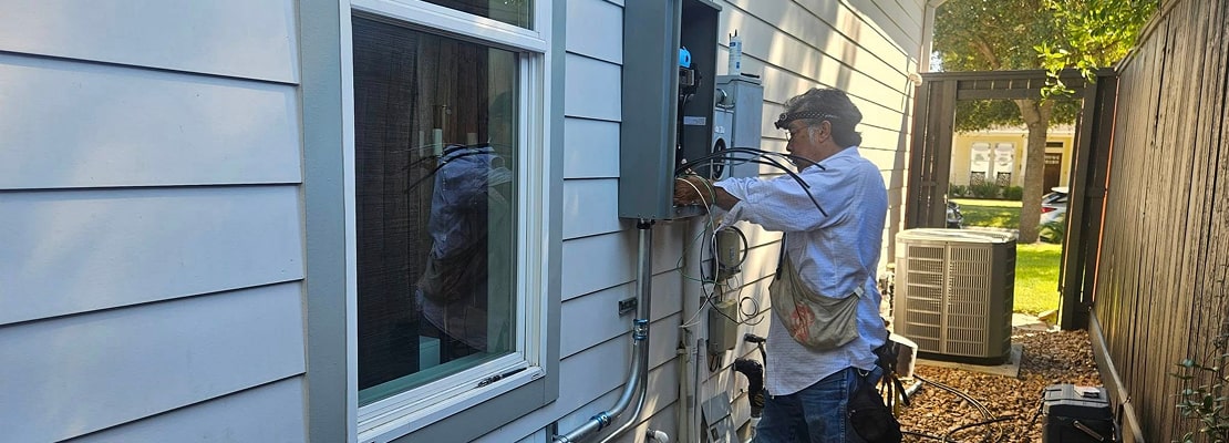 Residential Electrician Houston | Licensed Home Electrical Services
